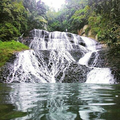 10 Air Terjun di Sulawesi – Nabila Elfa Rieni