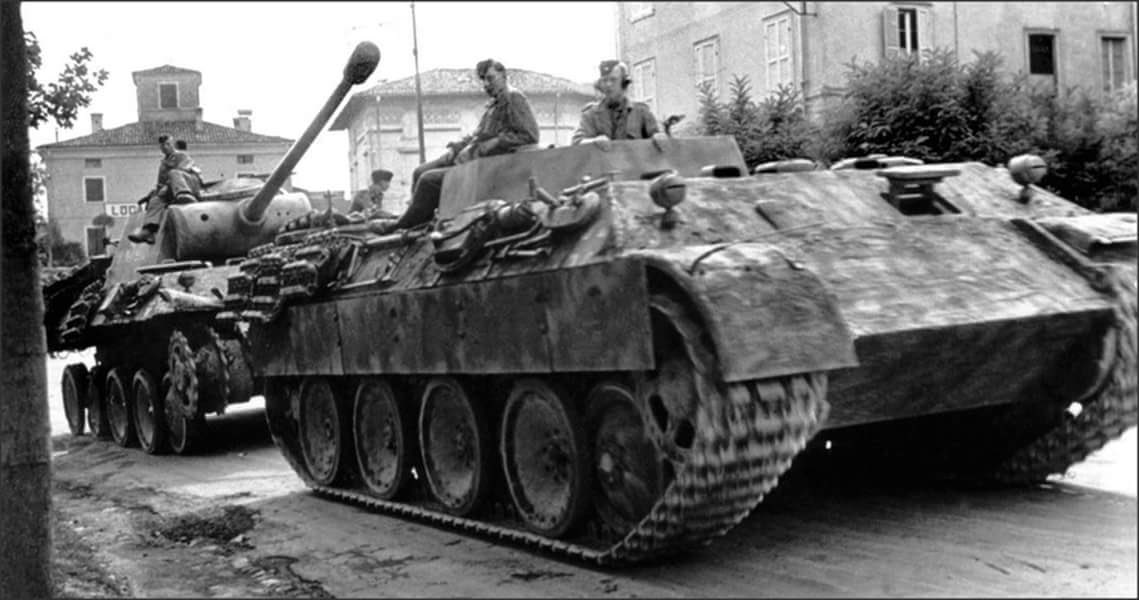 Armor Geeks !! Did the Nazis field a fully tracked APC in the closing ...