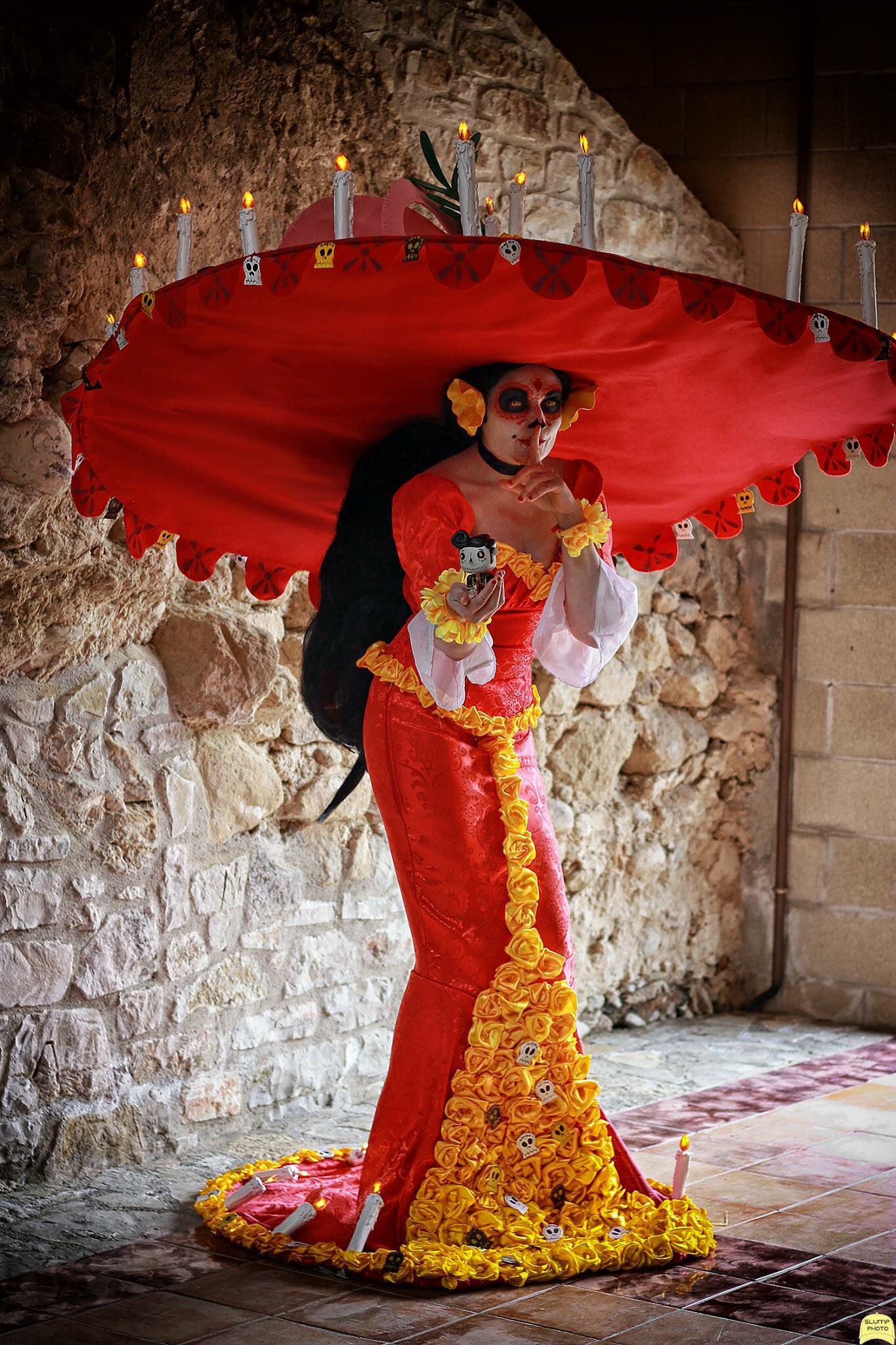 La Catrina Roja | ubicaciondepersonas.cdmx.gob.mx