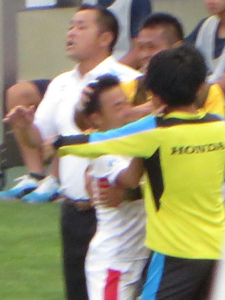 JFL、ジャイアントな「卒業生」と「門番」の邂逅。天皇杯2回戦Honda FC 対 松本山雅FC他 (3ページ目) - Togetter [トゥギャッター]