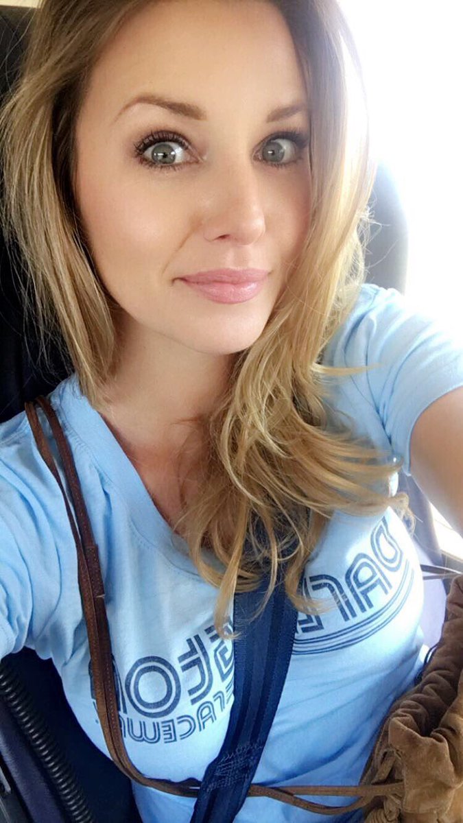 Amy Earnhardt's Instagram, Twitter & Facebook on IDCrawl