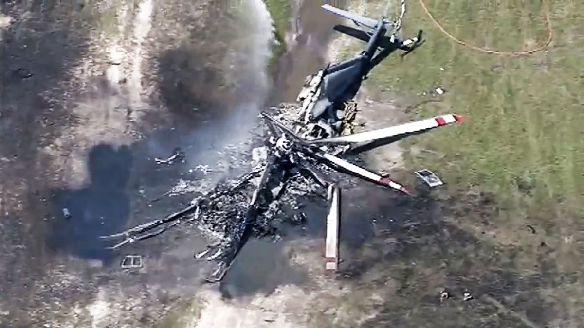 Three dead after helicopter crashes, bursts into flames in US 7News ... Three dead after helicopter crashes, bursts into flames in US 7News ...