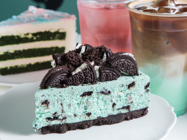 韓国旅行「コネスト」 on Twitter: "「MINT HEIM(ミントハイム)」 弘大(ホンデ)のミントを使ったケーキやドリンクが人気のオシャレカフェ #韓国旅行 #韓国カフェ #ソウル ...