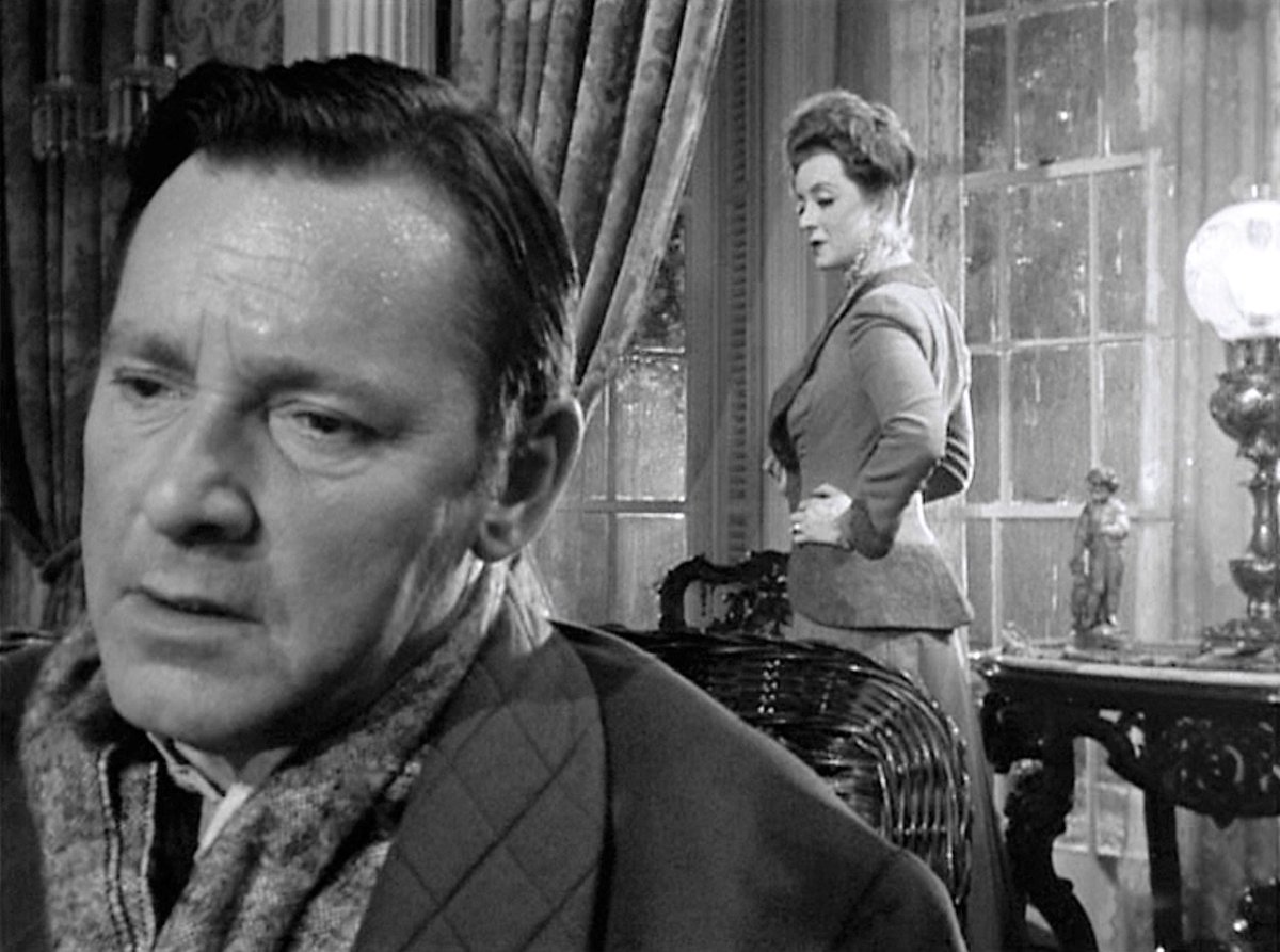 Deep focus with telephoto lenses : cinematography