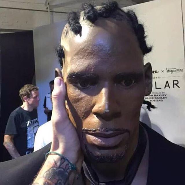 R Kelly Gold Braids