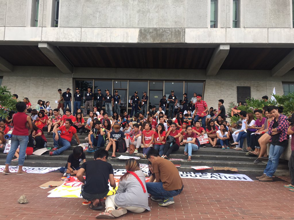 UPLB Perspective on Twitter: "@uplbperspective Number of students joining the mob continue to ...