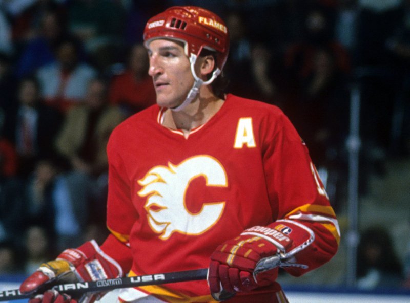 We wonder if Dave Semenko sent Tim Hunter a birthday card? Happy b-day ...