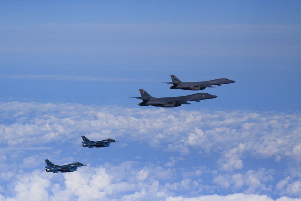 USAF B-1B Lancers fly w/ JASDF, ROKAF fighter escorts to demonstrate ...