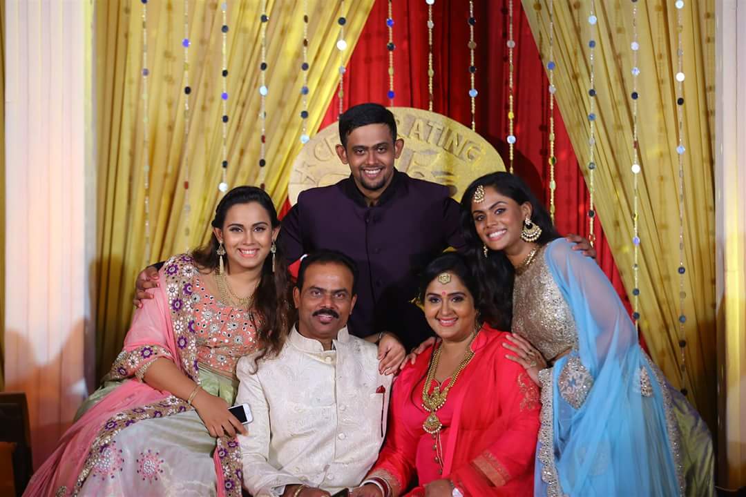 Karthika Nair With Family