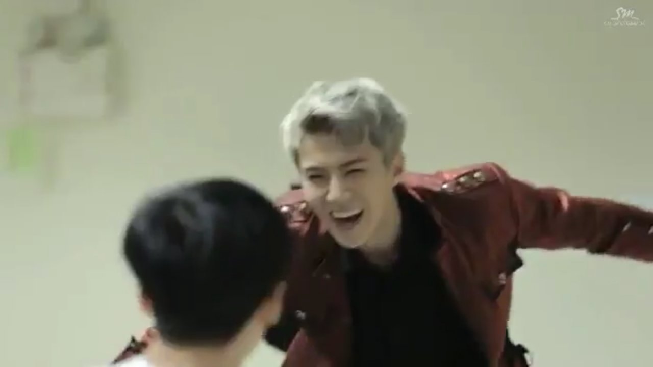 hunhan_th on Twitter: "EXO ft. Yoo jae suk Dancing king from smstation'ig #Sehun เรื่องเซิ้งขอ ...