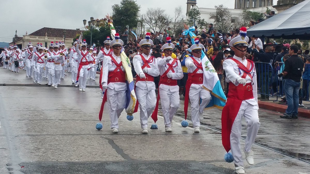 Estudiantes Instituto Rafael Aqueche Años Independencia : Estudiantes ...