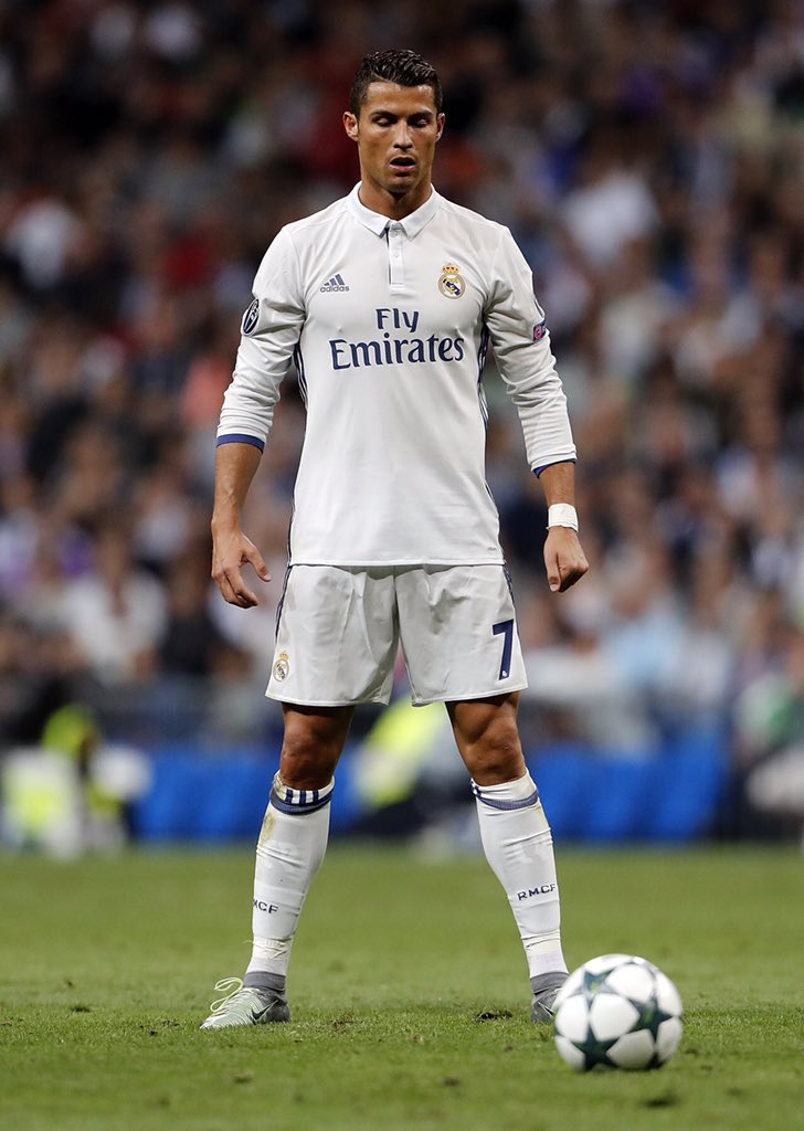 Ronaldo Free Kick Stance