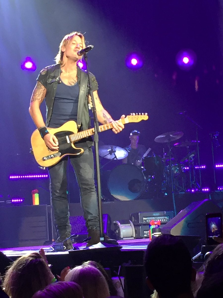 Keith Urban News Update…Keith On Tour: Keith In Calgary…*ripCORD World ...