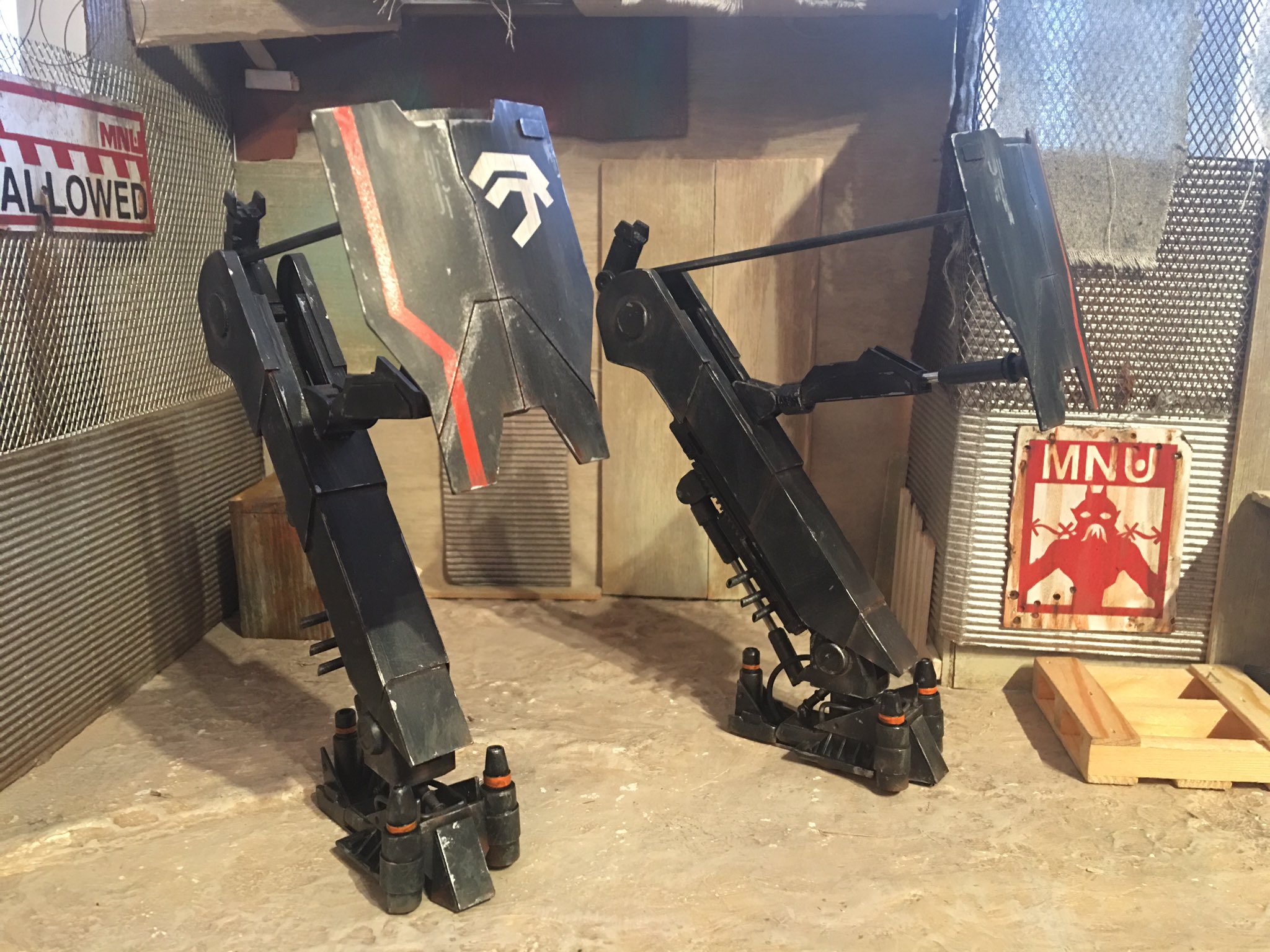 District 9 Prawn Weapons