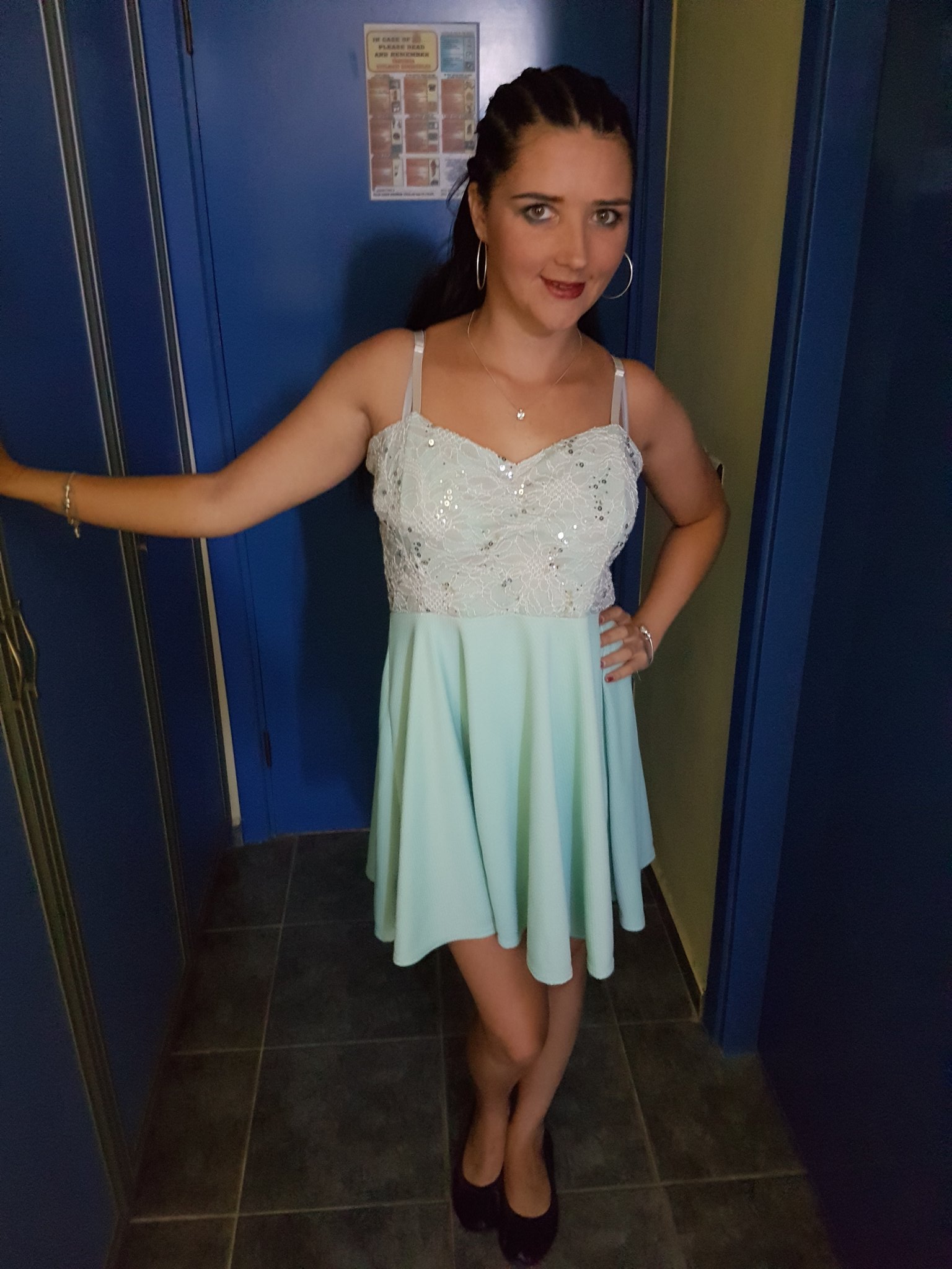 TW Pornstars - Pixiee Little Presents🔞. Twitter. Off out for dinner on ...