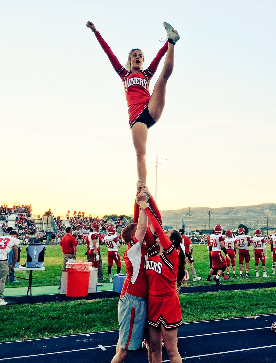 Cheer Stunts Heel Stretch