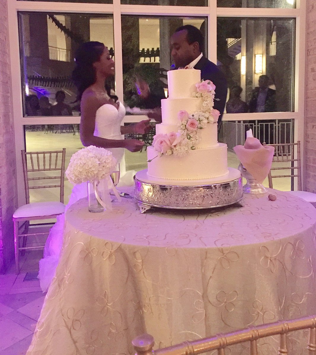Congrats to dr. & mrs. halton peters. former @3onyourside reporter ...