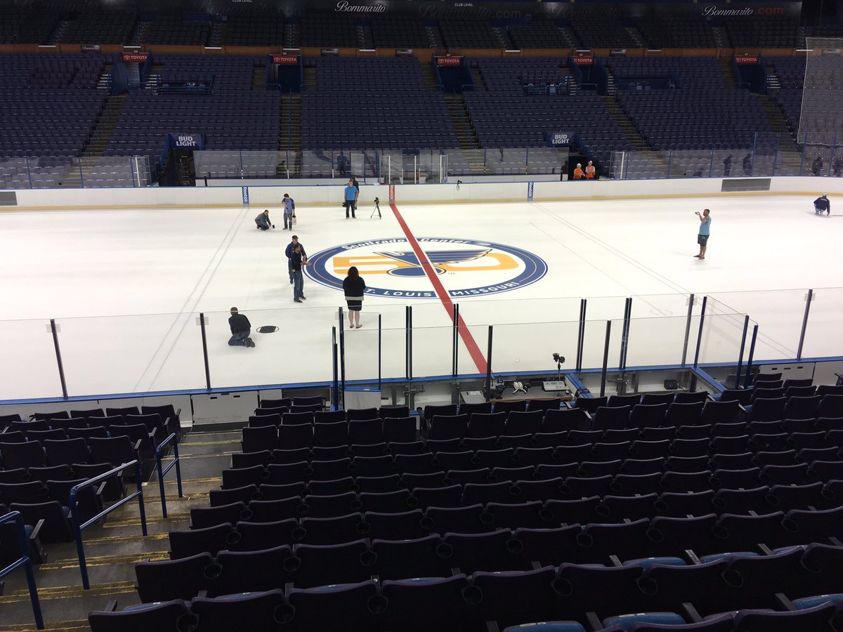 50th Anniversary Center Ice Logo : r/stlouisblues
