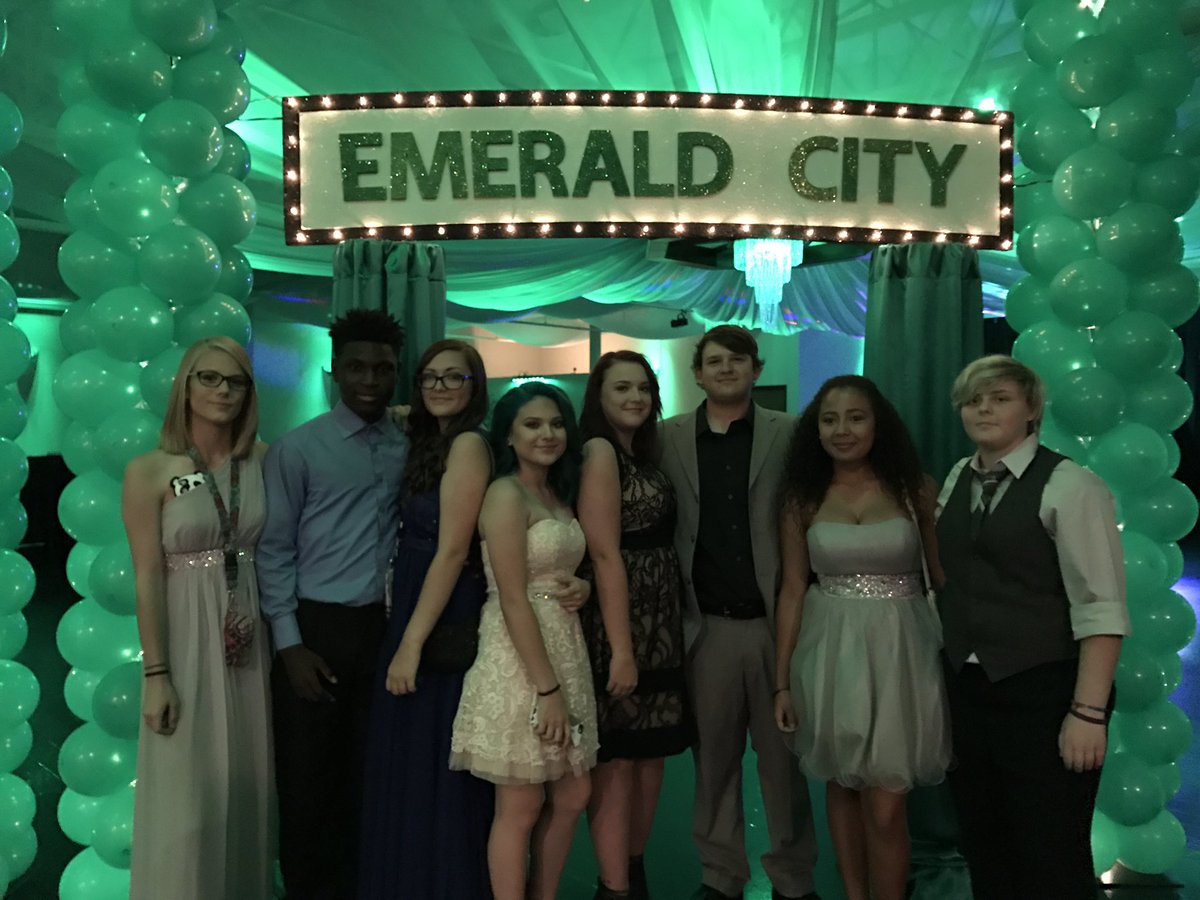 High School Homecoming Dance Decorations