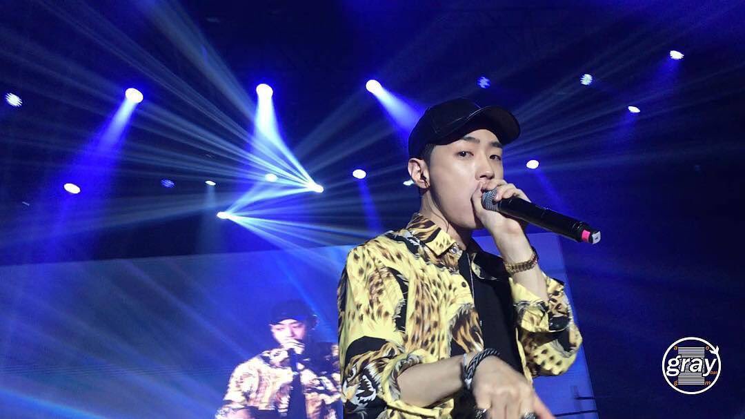 GRAY NEWS on Twitter: "160925 Gray #그레이 at AOMG FTM Concert in Guangzhou (cr lanmonh ...