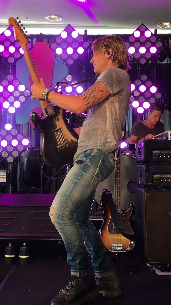 Keith Urban News Update…Keith In Australia…Sydney Rooftop Show…Radio ...