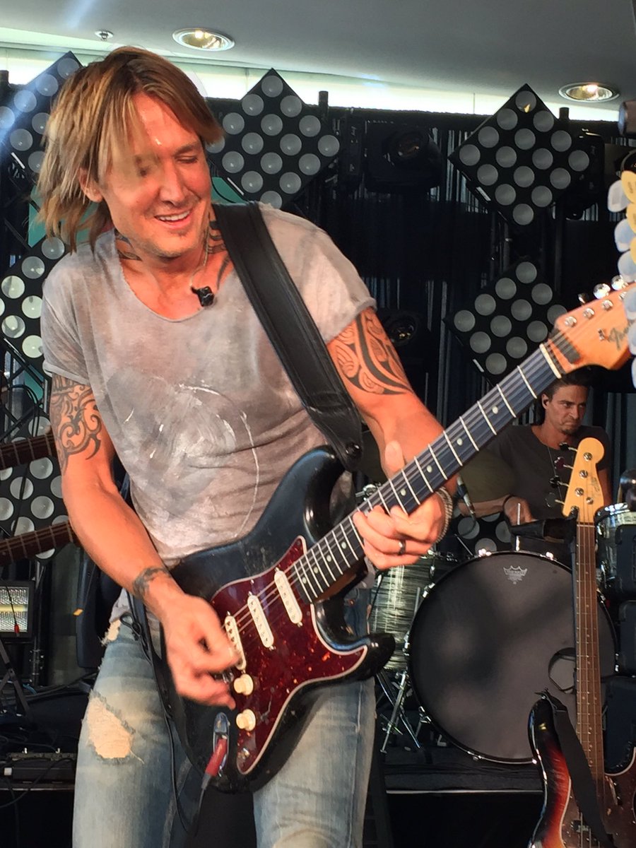 Keith Urban News Update…Keith In Australia…Sydney Rooftop Show…Radio ...