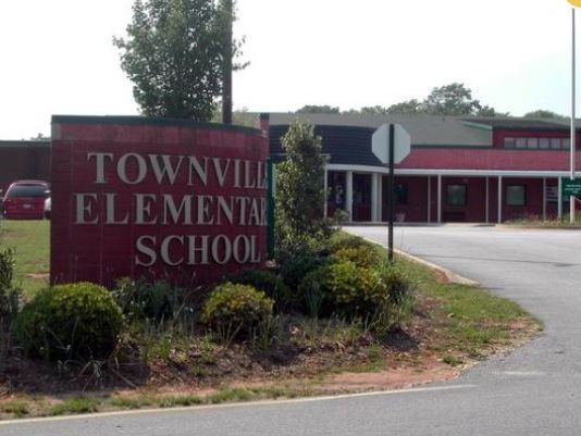 Townville Elementary School shooting - at least 1 dead Townville Elementary School shooting - at least 1 dead