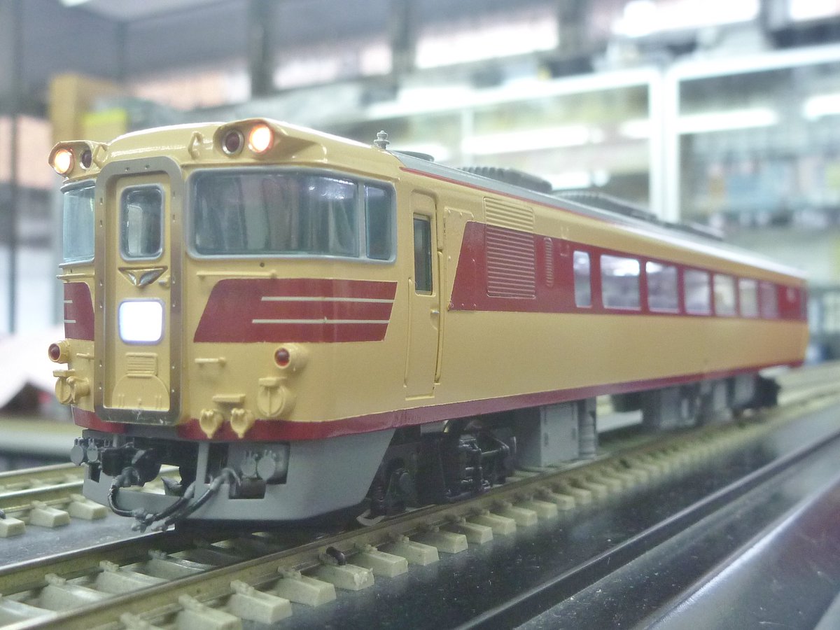 ジャンク品 HOゲージ カツミ製 キハ82先頭車のみ 国鉄特急カラー ジャンク品 HOゲージ カツミ製 キハ82先頭車のみ 国鉄特急カラー