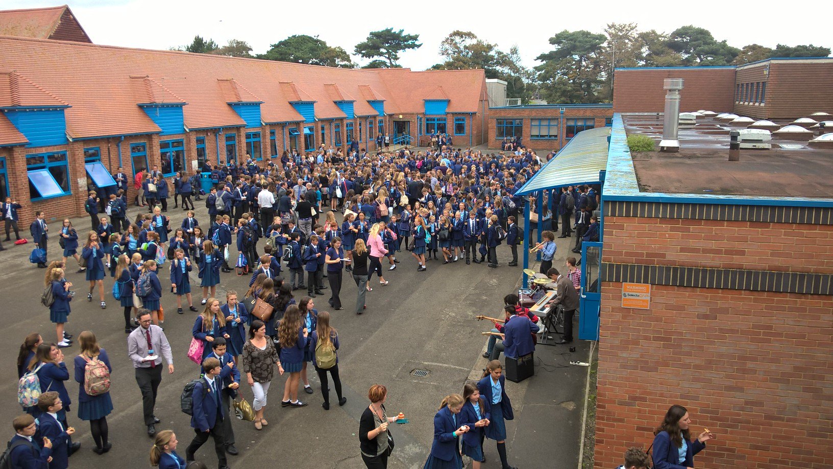 Twynham StudentVoice on Twitter: "Fantastic support from #Twynham School and Twynham Primary for ...