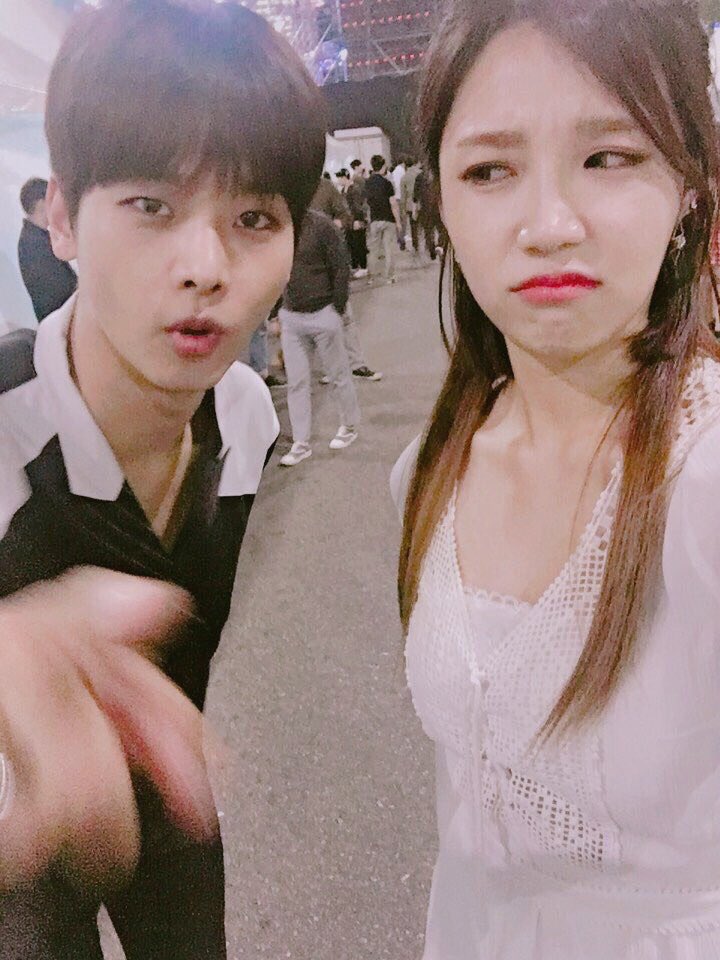 Vixx N Selca