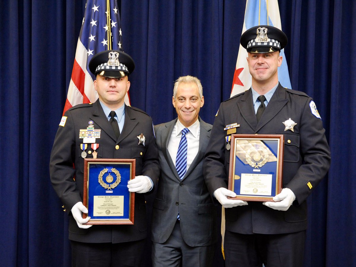 Officers Leja: .@Chicago_Police Officers Leja and Raether earned the ...