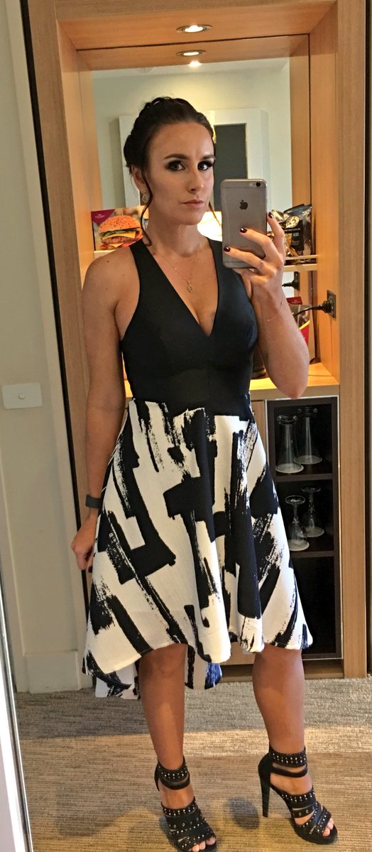 Lisa Barnes's Instagram, Twitter & Facebook on IDCrawl