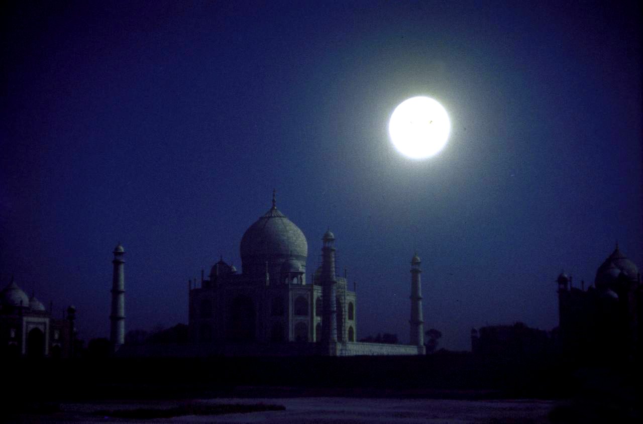 Taj Mahal In Full Moon