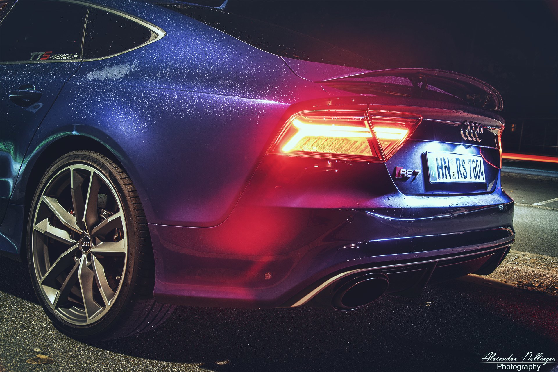 Audi R7 Night