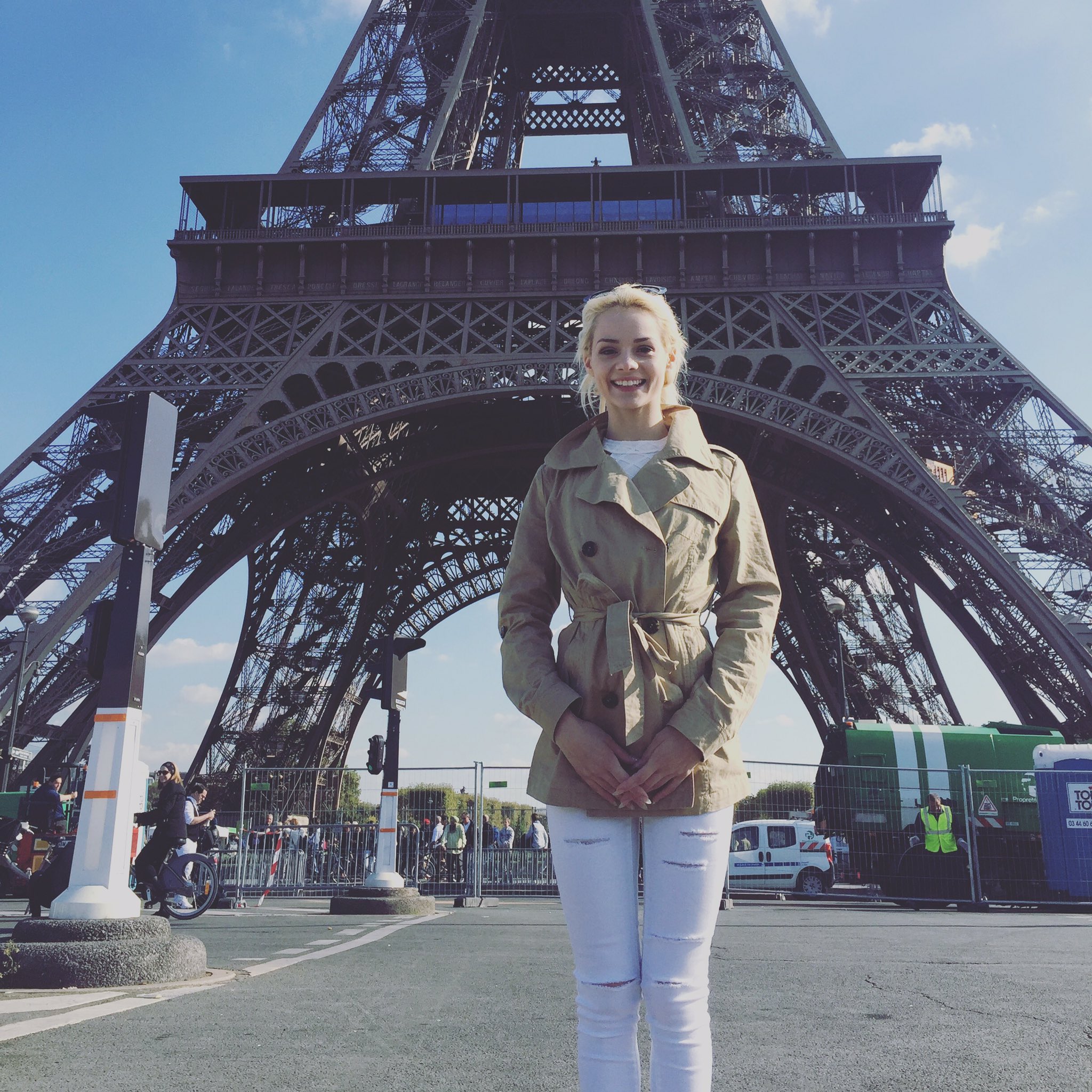 TW Pornstars - 1 pic. Sapphire Howell. Twitter. Home from Paris ️. 12: ...