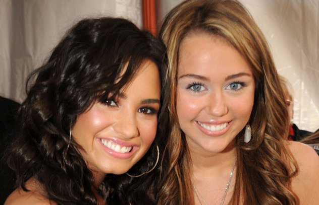 Tyler Posey And Miley Cyrus