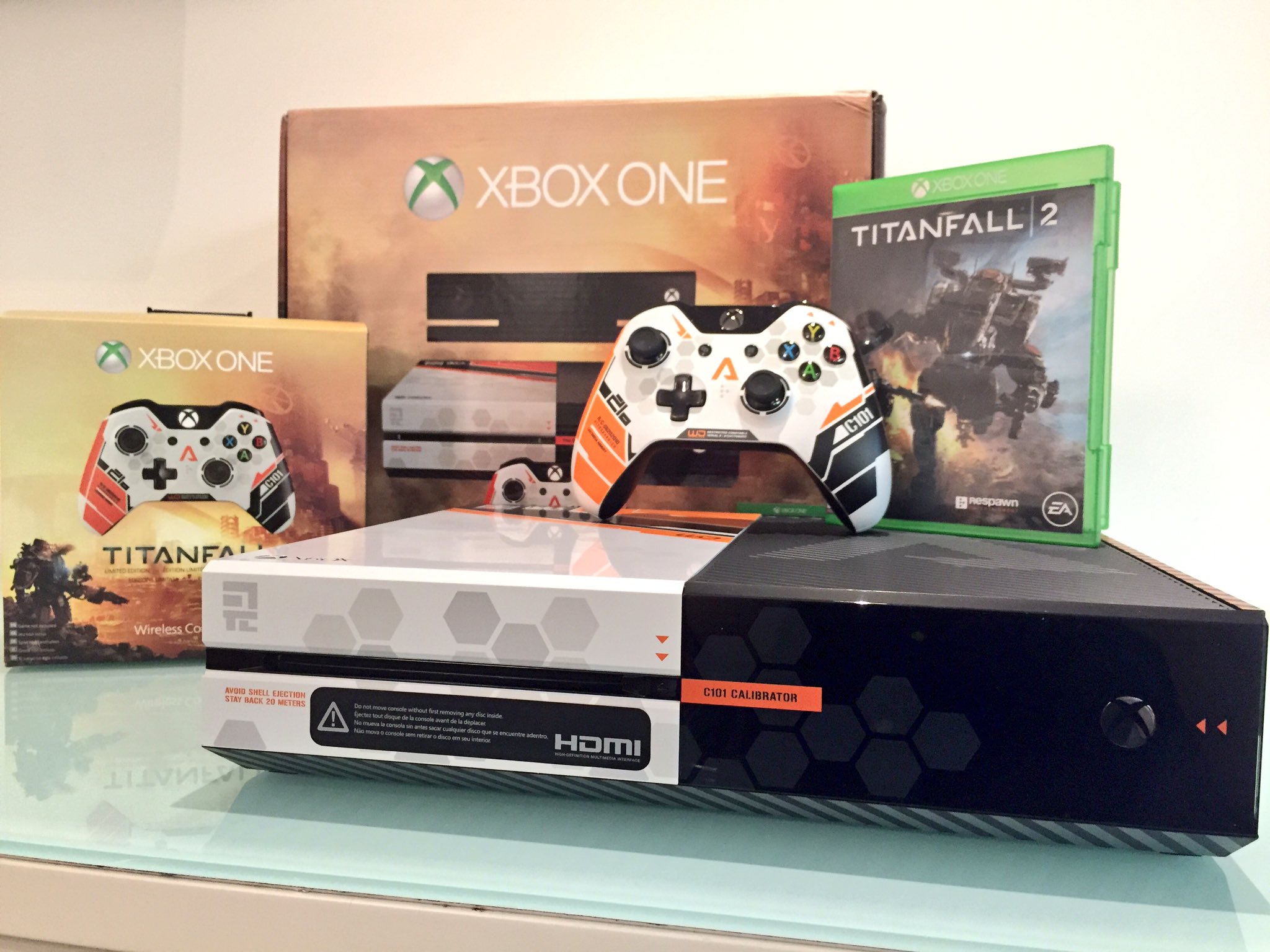 Xbox One Titanfall Edition Console