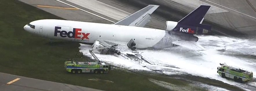 BREAKING FedEx MD-11 on fire at Fort Lauderdale airport | AIRLIVE ...
