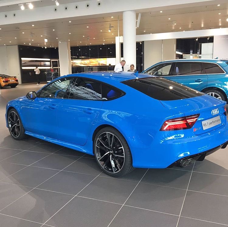 Audi Rs7 Blue