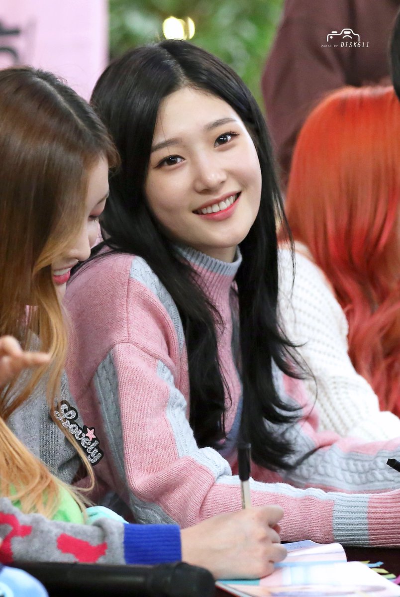 161029 DIA チェヨン #채연 #Chaeyeon #dia #다이아 #IOI 金浦ロッテモールサイン会にて撮影 #채연 #chaeyeon #dia #다이아 #ioi DISK ...
