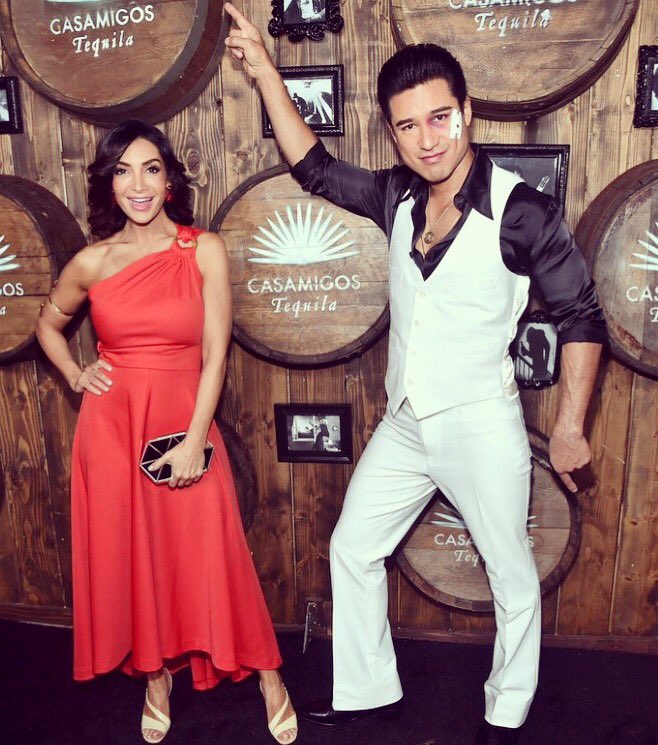 Tony Manero & Stephanie Mangano... courtneymlopez SaturdayNightFever ...
