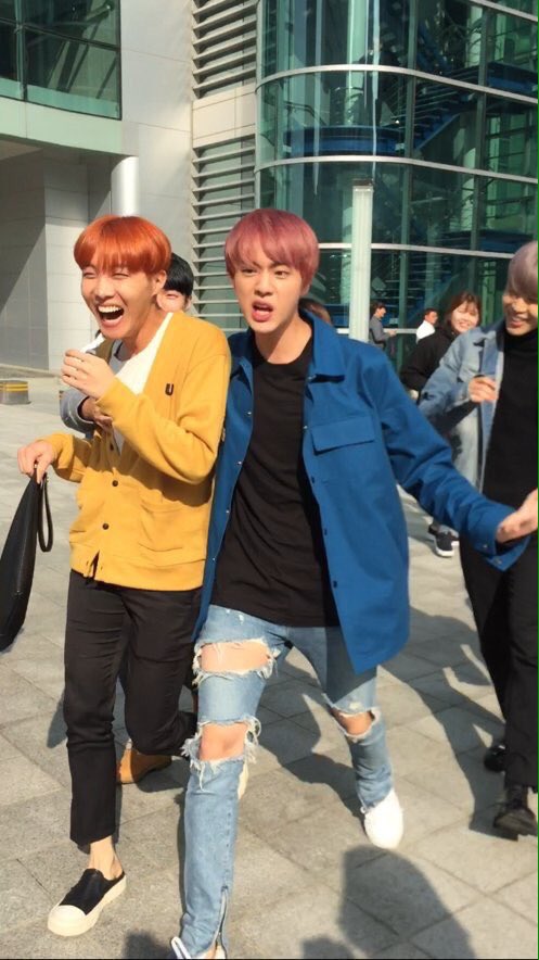 Could someone tell me who are the manager(s) of Bts? : r/bangtan