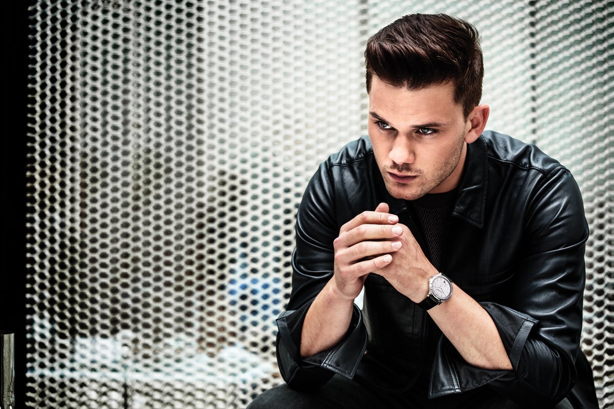 Jeremy Irvine Photoshoot