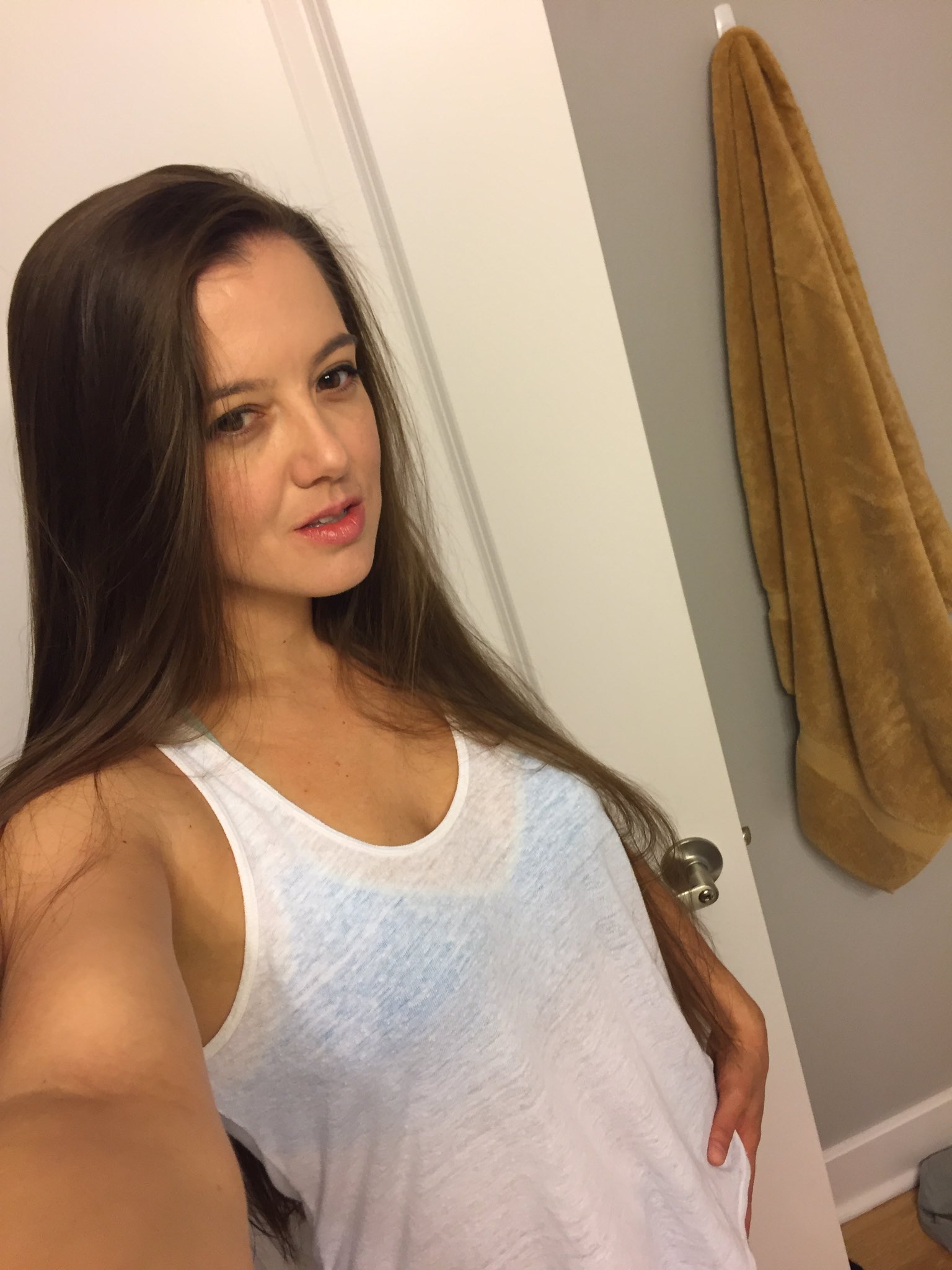 TW Pornstars - Becky LeSabre. Twitter. Sup boys!!. 5:47 PM - 19 Oct 2016
