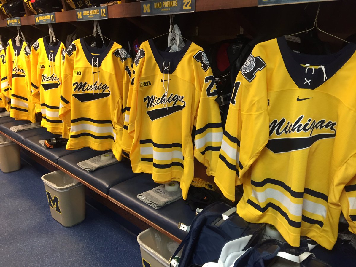 #11 Michigan Hockey vs Tech: Return of the SCRIPT MAIZE JERSEYS! | mgoblog