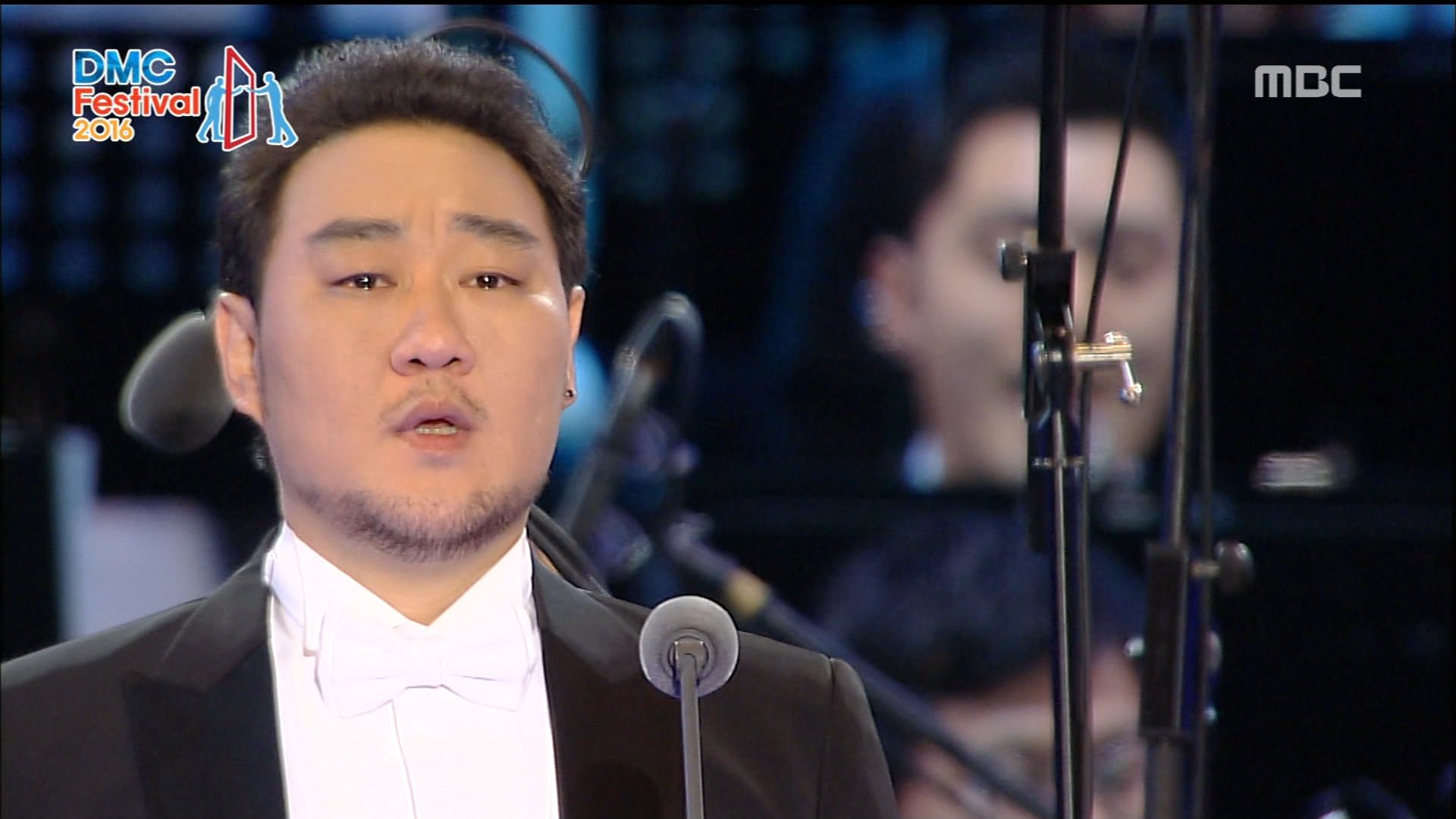 wookyung kim(김우경) on Twitter: "이번 MBC 방송분 중 누가 저 눈 좀 보라면서 캡쳐해준 사진. 나는 항상 영혼을 쥐어짜고 있나보다 전주만 들어도 ...