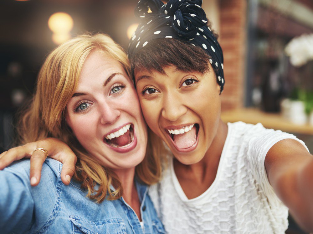 ¿El que es guapo lo es siempre? Un estudio demuestra que el atractivo ...