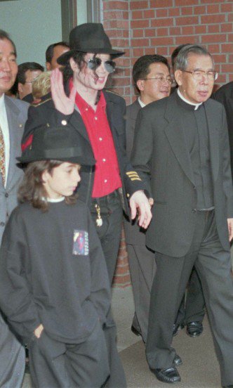 Omer Bhatti And Michael Jackson