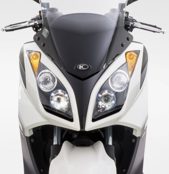 KYMCO Global on Twitter: "KYMCO Super Dink 125i: Modern, sophisticated, and powerful. #KYMCO # ...