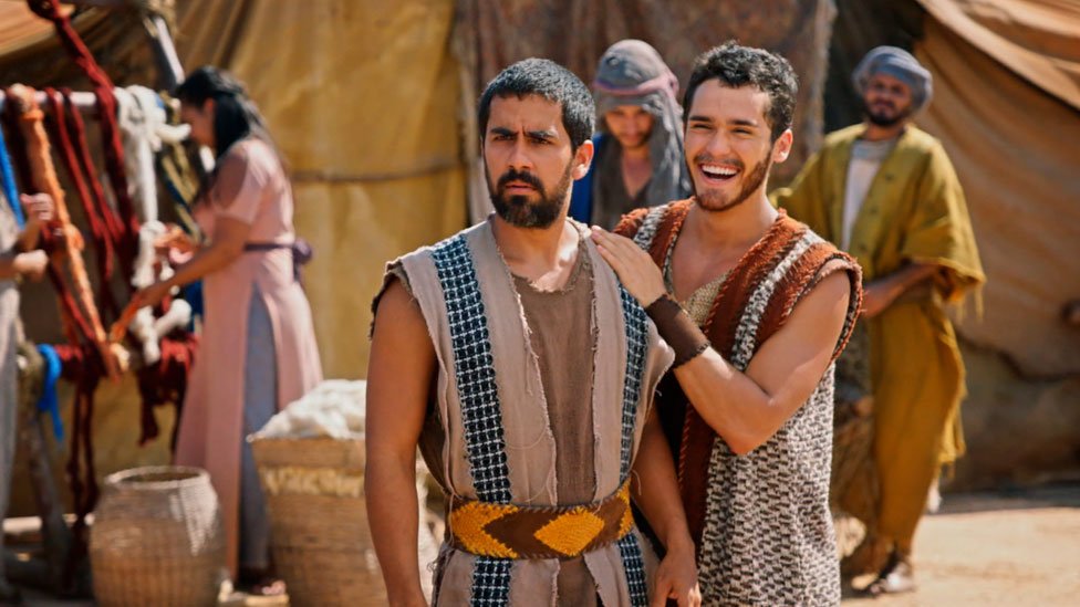 ¿simut el cantante?🎤 al parecer no recuerda la canción que le dedicó a ...